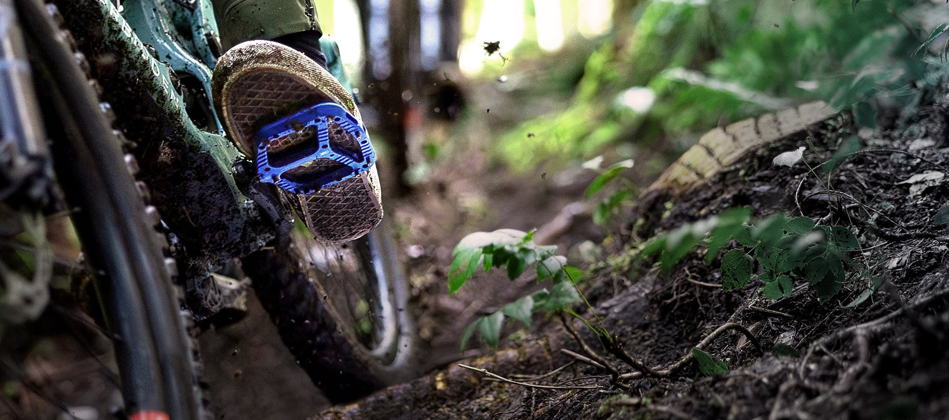 OneUp Announces New Wave Flat Pedals